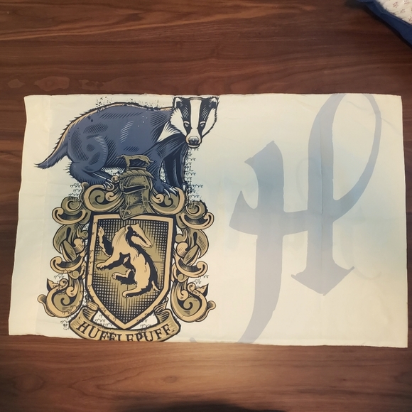 Wizarding World Of Harry Potter | Bedding | Harry Potter Hufflepuff ...